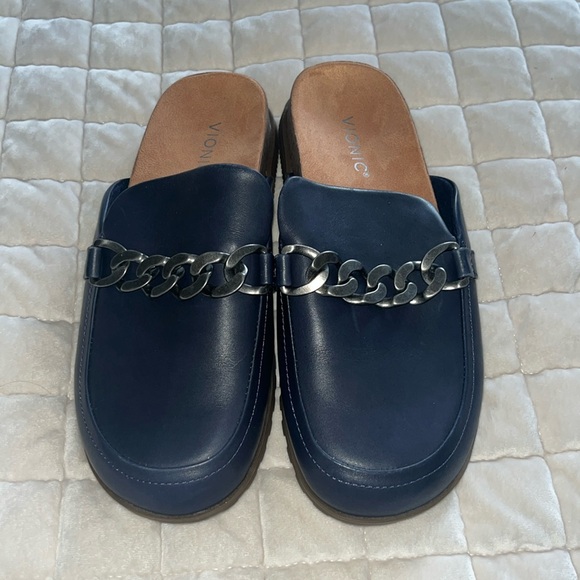 Vionic | Shoes | Navy With Silver Chain Vionic Georgie Mule | Poshmark